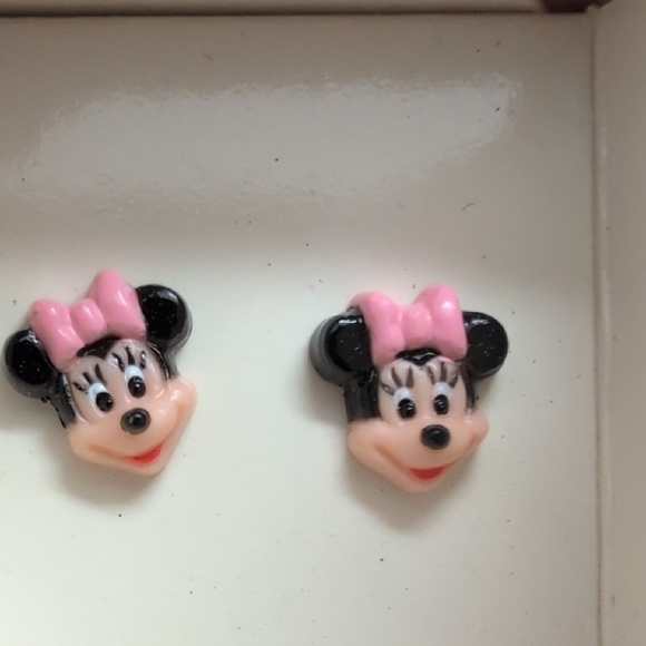 Avon | Accessories | Minnie Mouse Earrings With Pink Bow | Poshmark